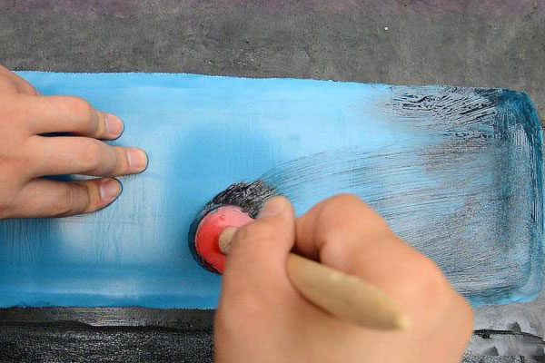 How to use the conveyor belt repair strip to repair damaged conveyor belt?