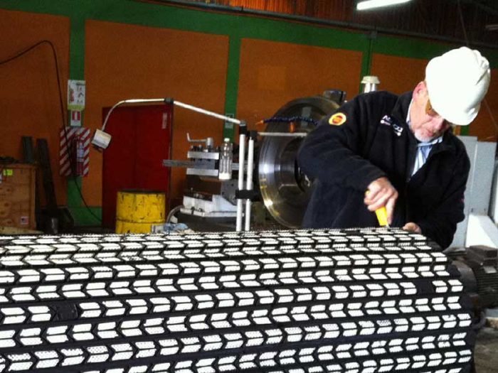 Conveyor Pulley Lagging | Conveyor Rubber Pulley Lagging